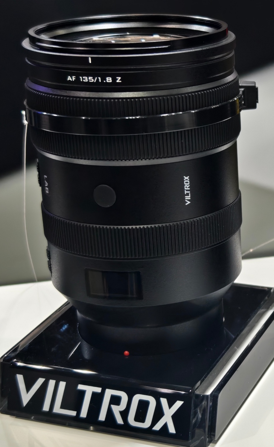 Ống kính Viltrox 135mm f/1.8 LAB cho ngàm Nikon Z sẽ được phát hành vào ...